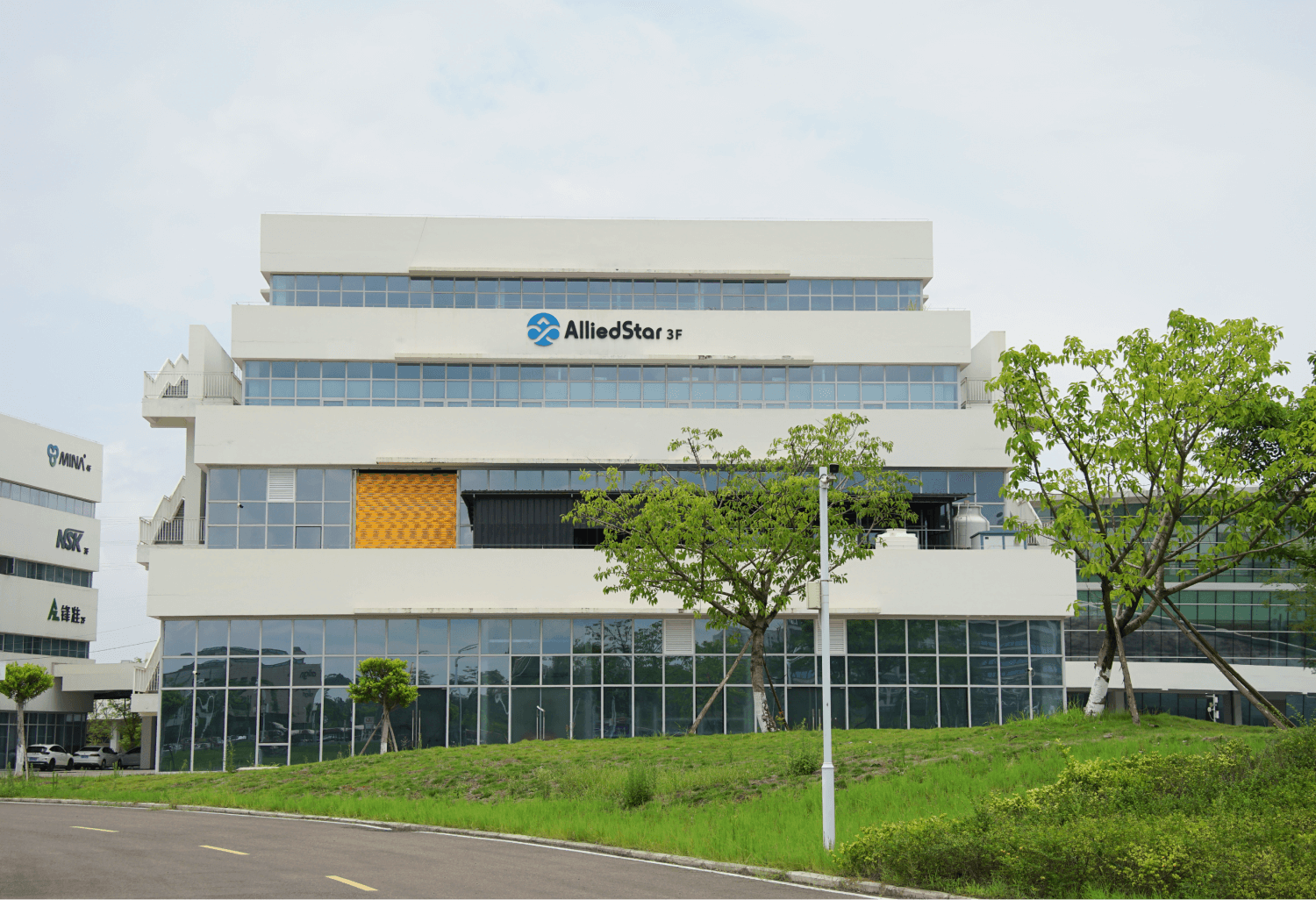 Headquarters · R&D Center